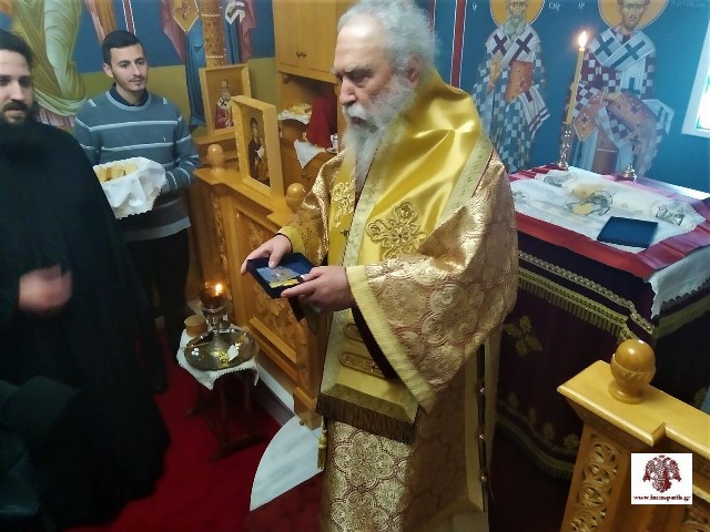 Σε κατανυκτικό κλίμα η Αρχιερατική Θεία Λειτουργία στο επισκοπικό ...